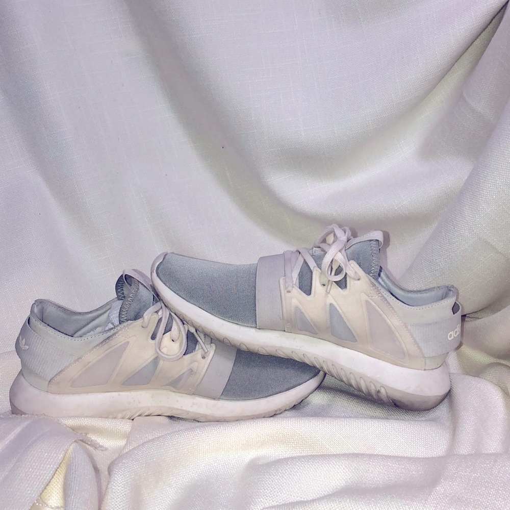 Adidas Cream Color Sneakers - Gem